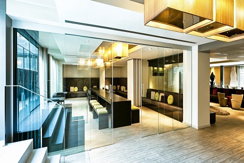 Hitam Glass & Decors